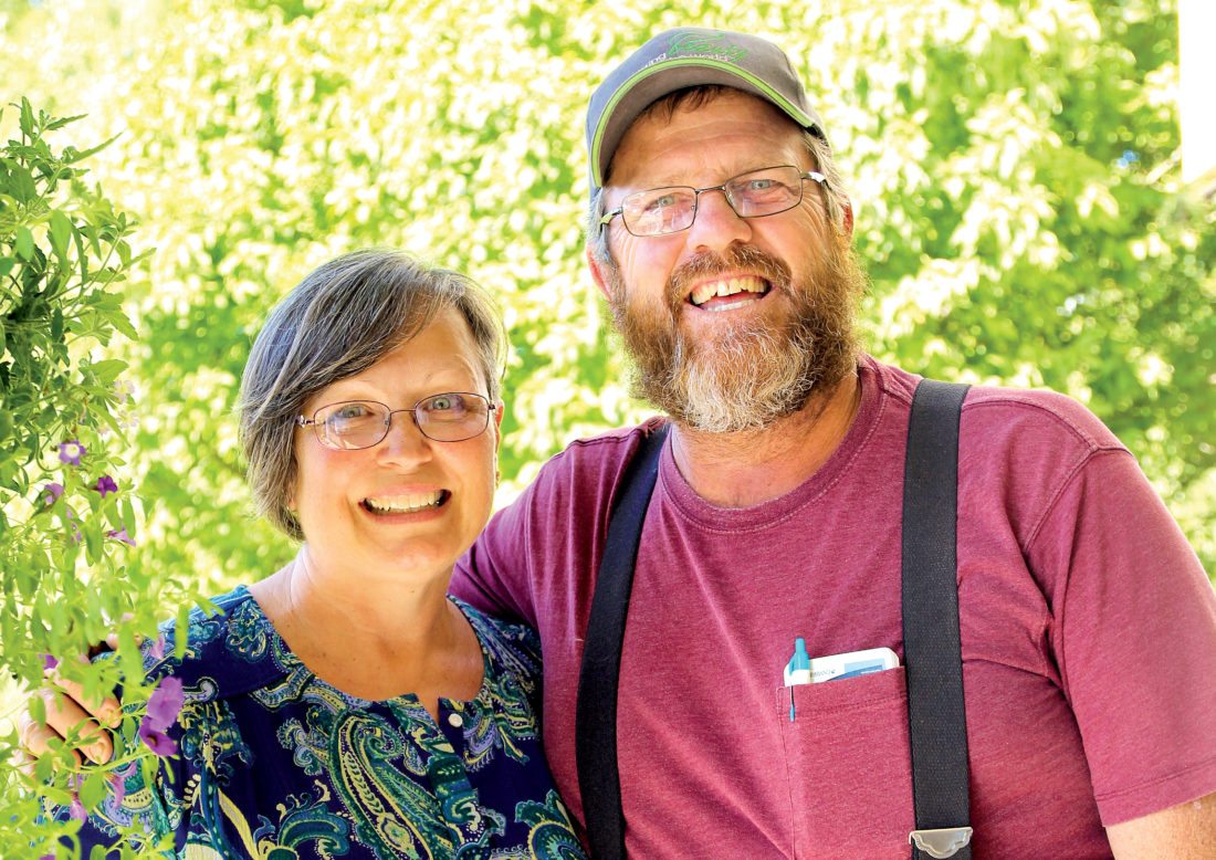 Emma Scott Garden Club finishes summer with picnic | News, Sports, Jobs ...